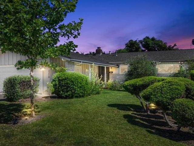 3210 Rosemont Dr, Sacramento, CA 95826