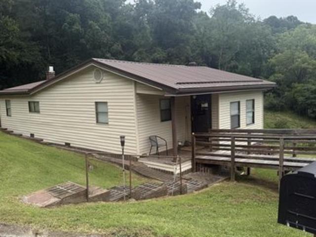 3210 Third Ave, Saint Paul, VA 24283