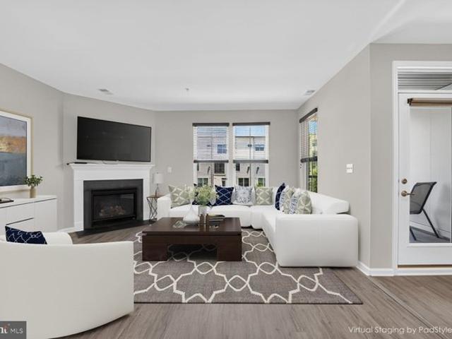 3210 Tribune Ct, Hyattsville, MD 20782
