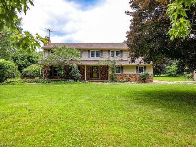 3210 Vanderhoof Rd, Clinton, OH 44216