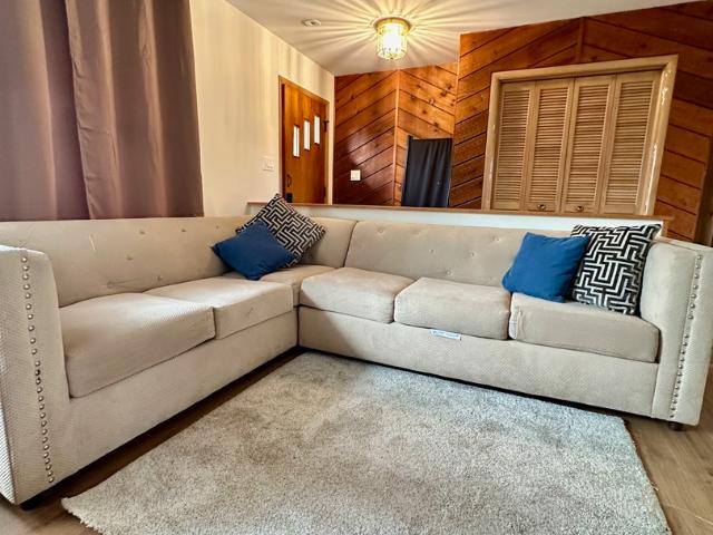 3210 Vista Terrace