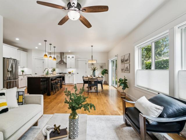 3210 W Bellomy Lane