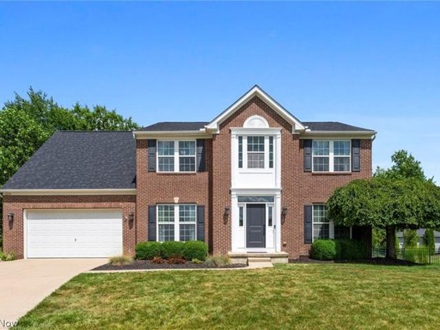 32110 Cozy Meadow Ct, North Ridgeville, OH 44039