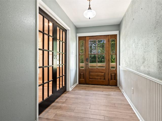 32114 Robin Lane