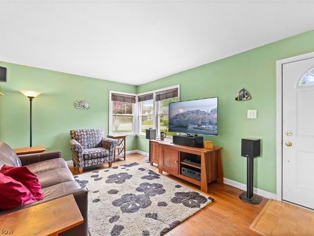 3211 Oakwood Drive