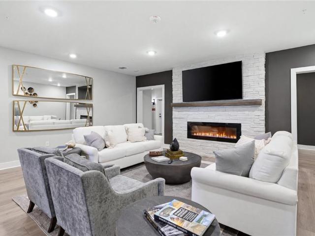 3211 Orwell Way 4301