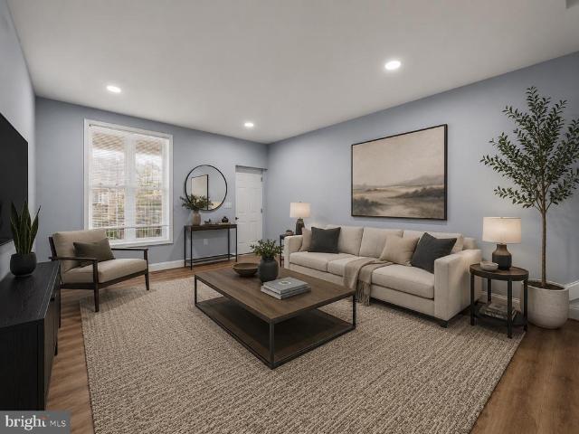 3211 Baker Street