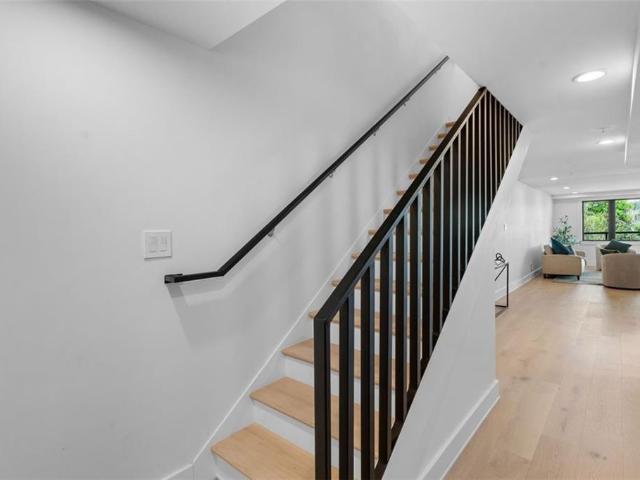3211 Dobson St, Pittsburgh, PA 15219 | MLS #1750 | Compass