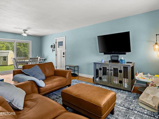3211 Lineback Rd