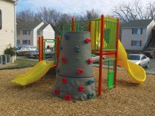 3211 SW Twilight Ct. Office Oakbrook Apts