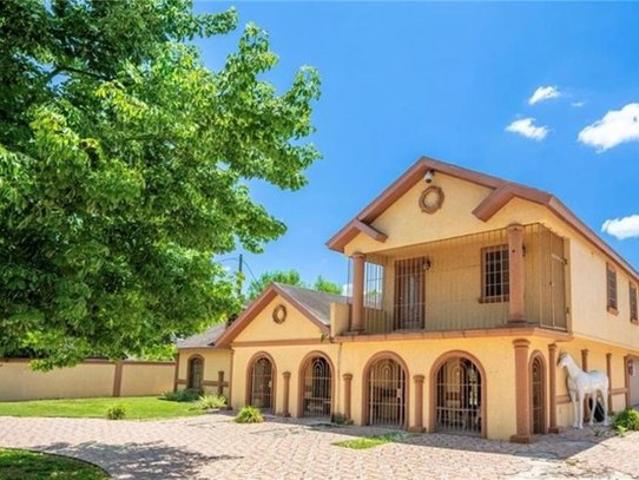 3211 W Sugarcane Dr, Weslaco, TX 78599