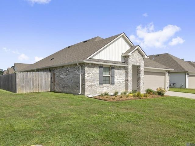 32123 Devan Trl, Denham Springs, LA 70726