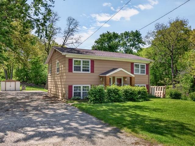3212/3 Leado Ave, Des Moines, IA 50310