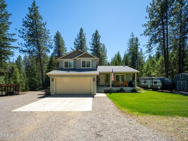 32127 N Hayden Dr, Spirit Lake, ID 83869