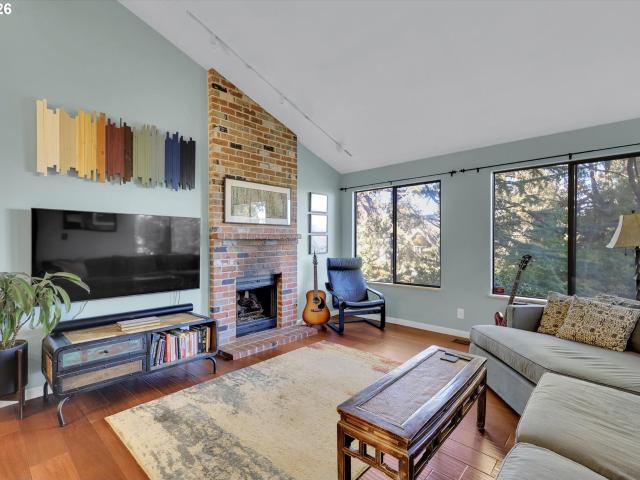 3212 NW Wilson St, Portland, OR 97210 | MLS #425973 | Compass