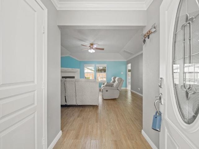 3212 Acorn Cir, Dickinson, TX 77539 | MLS #71186 | Compass