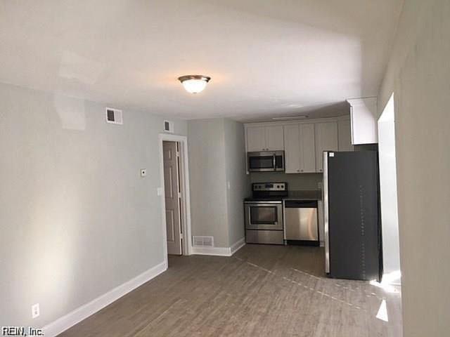 3212 Arctic Avenue 3 Bedroom Apartment for Rent at 3212 Arctic Ave, Virginia Beach, VA 23451 Northeast Virginia Beach