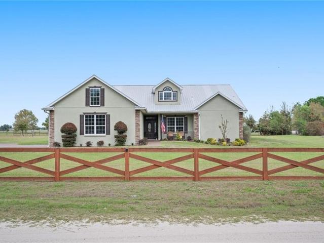 3212 E Merrin Rd, Plant City, FL 33567