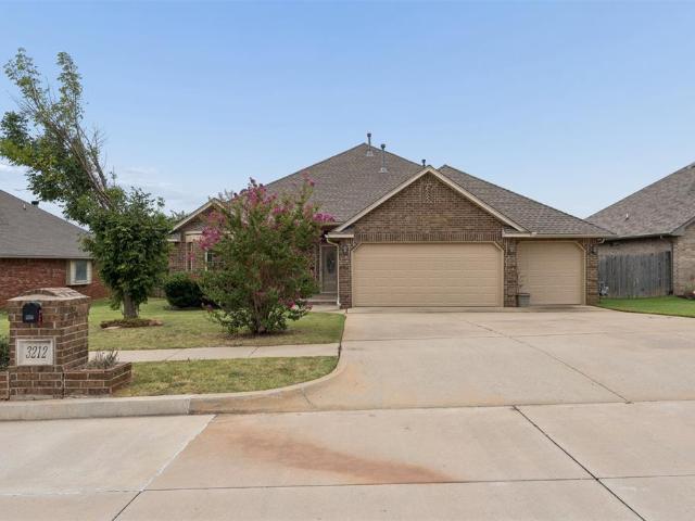 3212 E Valley Meadow