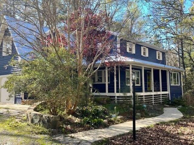 3212 Twin Streams Rd, Chapel Hill, NC 27516