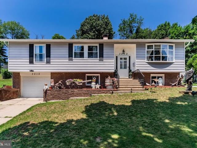 3212 Trinity Rd, Harrisburg, PA 17109