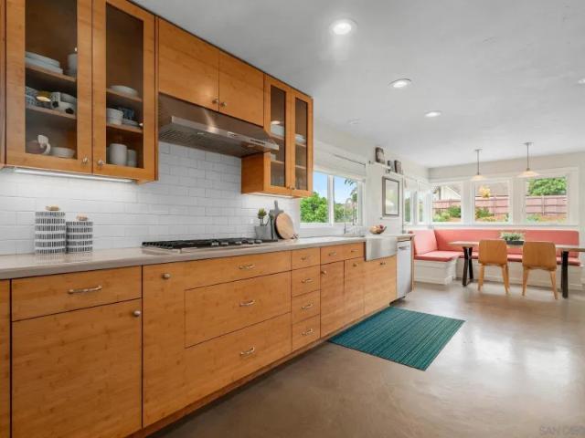 3213 Avenida Hacienda, Escondido, US, CA