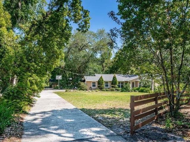 3213 Ehrlich Rd, Tampa, FL 33618