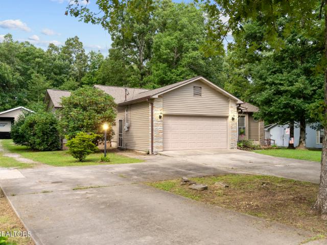 3213 Pueblo Drive
