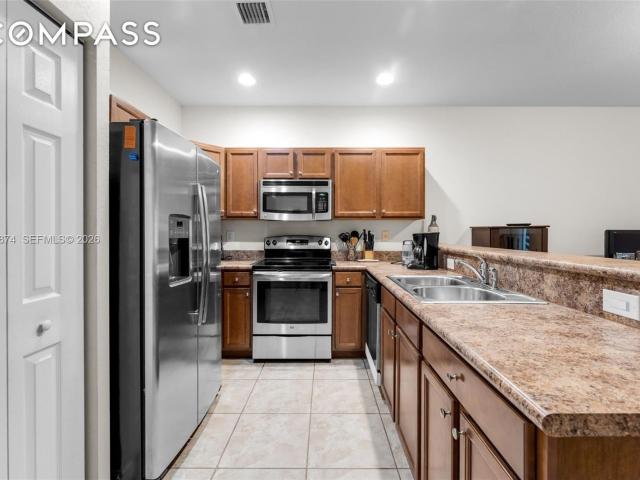 3213 SE 7th Ct, Homestead, FL
