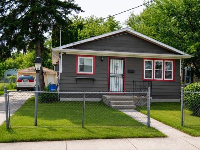 3213 Sheridan Ave, Saginaw, MI 48601