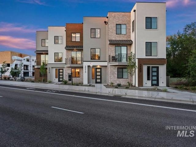 3213 W Moore St, Boise, ID 83702