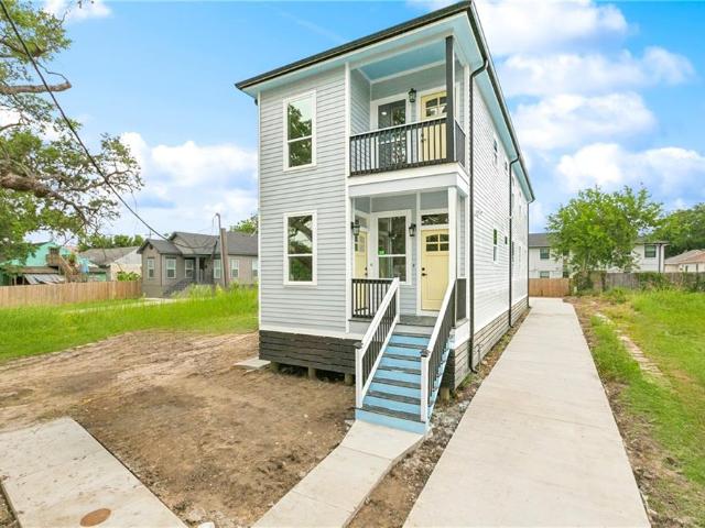 3213 15 Toledano Street