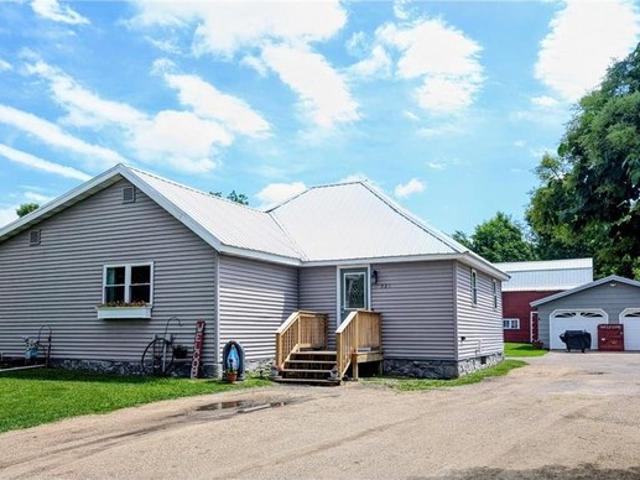 321 3rd Ave NE, Eagle Bend, MN 56446