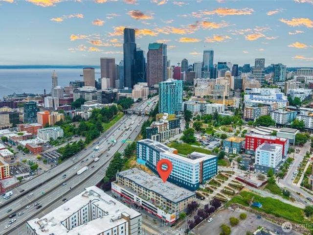 321 10th Ave S Apt 610, Seattle, WA 98104
