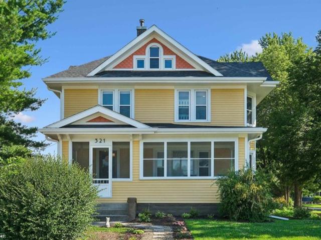 321 4th Ave, Grinnell, IA 50112