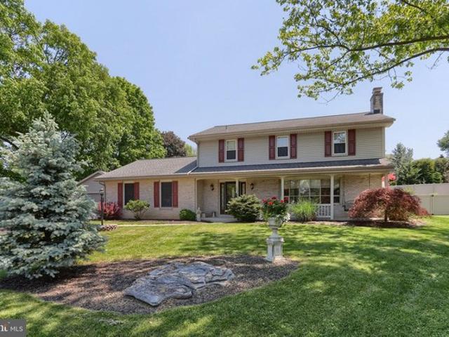 321 Concord Ct, Hershey, PA 17033