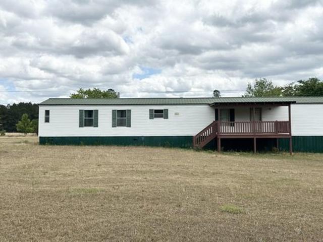 321 Copperhead Rd, Saint Matthews, SC 29135
