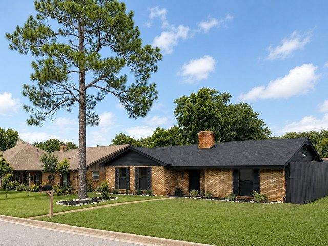 321 Chisholm Trl, Sherman, TX 75092