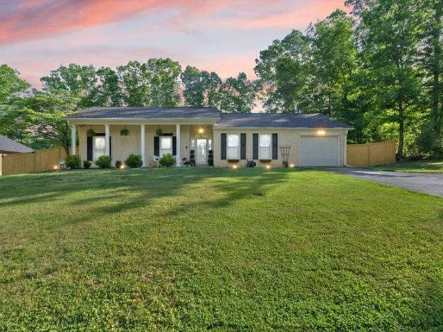 321 Circle Dr, Morehead, KY 40351
