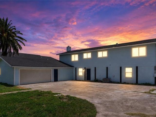 321 Clearview Dr, Corpus Christi, TX 78418