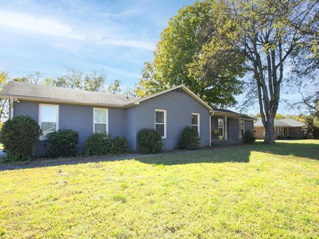 321 Amherst Dr, Murfreesboro, TN 37128