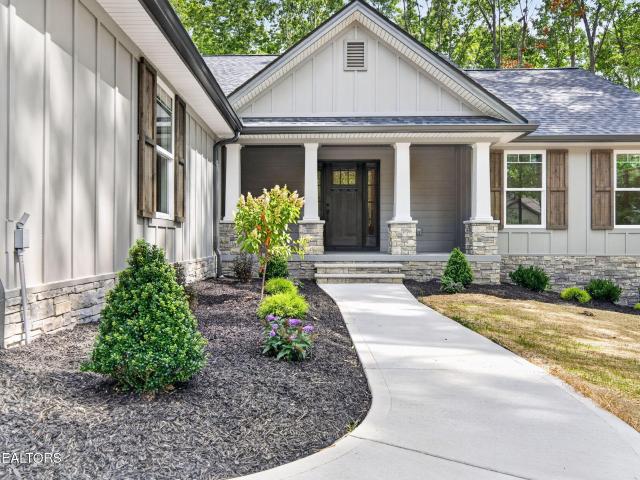 321 Beachwood Drive