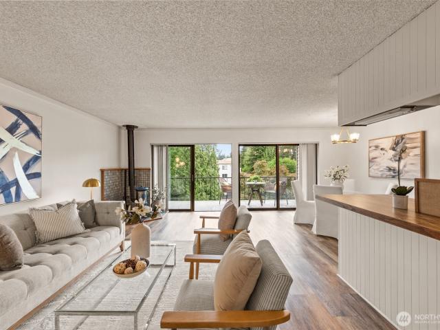 321 Bellevue Way SE # 403