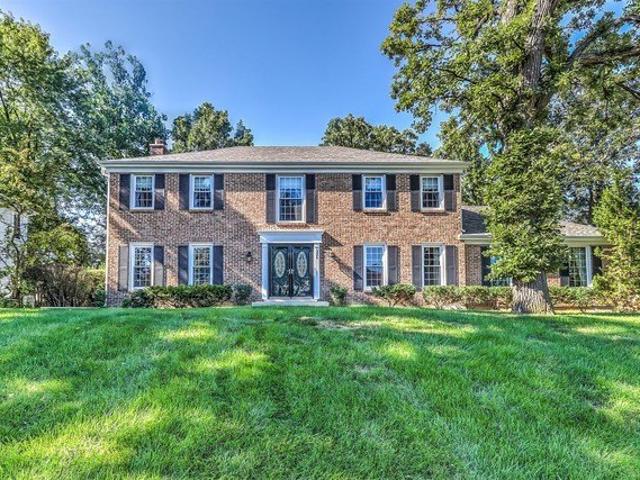321 Bittersweet Ct, Schaumburg, IL 60193