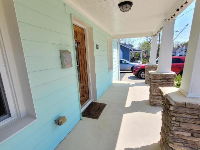 321 Bledsoe Avenue