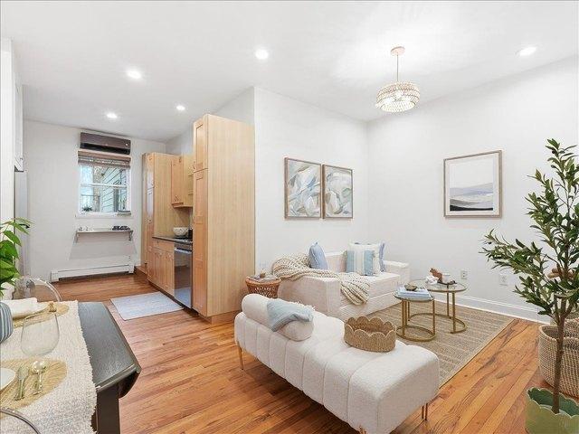 321 Bloomfield St Apt 2, Hoboken, NJ 07030