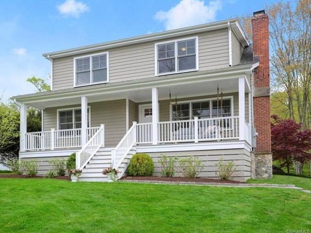 321 Brookside Dr, Fairfield, CT 06824