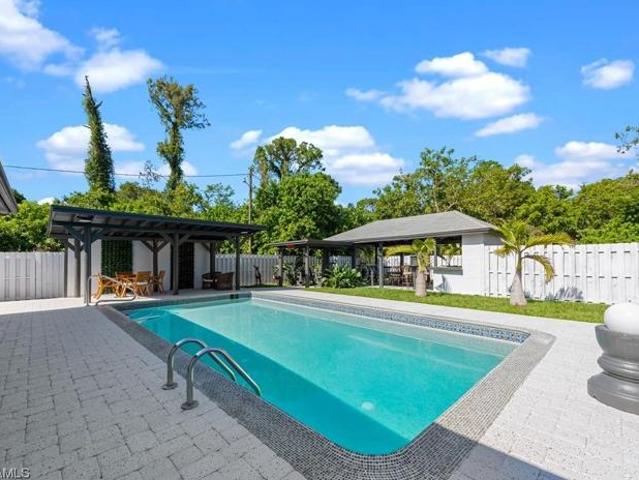 321 Greenwood Ave, Lehigh Acres, FL 33936