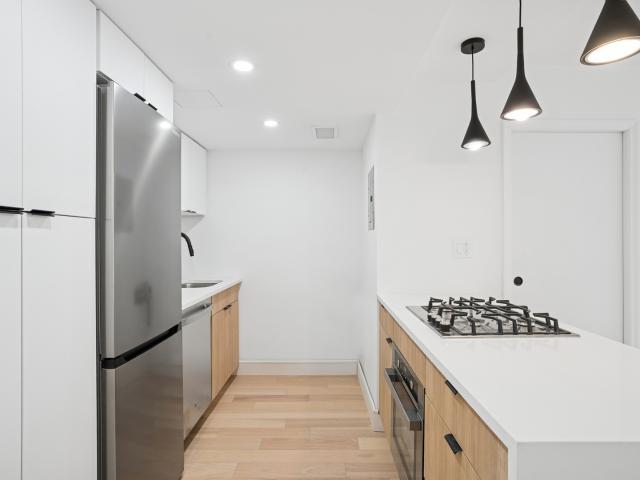 321 E 48TH Street 11F