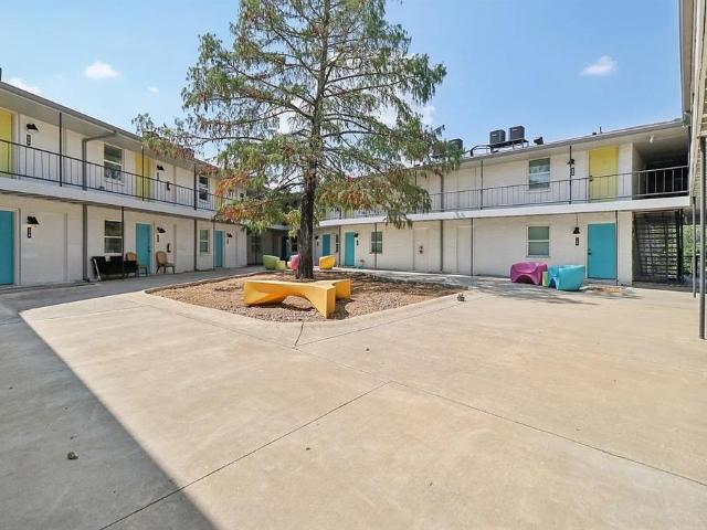 321 E 8th Street # 104